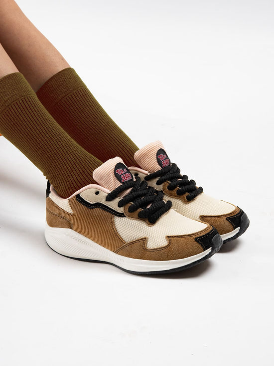 Womens Casual Sneakers | Tom & Jerry Sneaky Sweet Women’s Sneakers ...